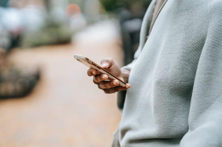 How to Start a New Line of Text When Texting on Android