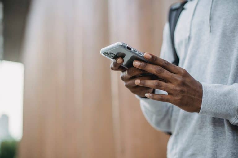 How to Start a New Line of Text When Texting on Android